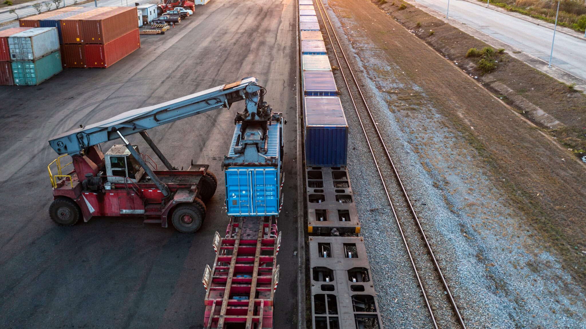 Transloading: Key Benefits and Best Practices for Your Logistics Needs
