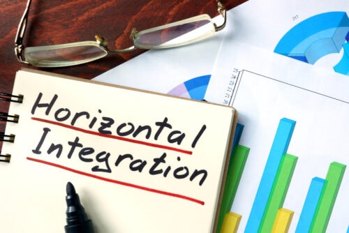 Horizontal vs. Vertical Integration: Their Key Differences - Inbound ...