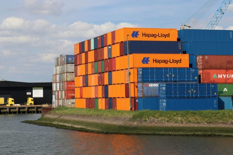 Consignee vs. Consignor: Key Differences in Freight Shipping